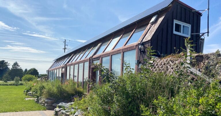 10 ans après ce earthship est toujours aussi performant | Build Green